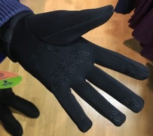 What are the best gloves for ice skating? - Ice Twizzle